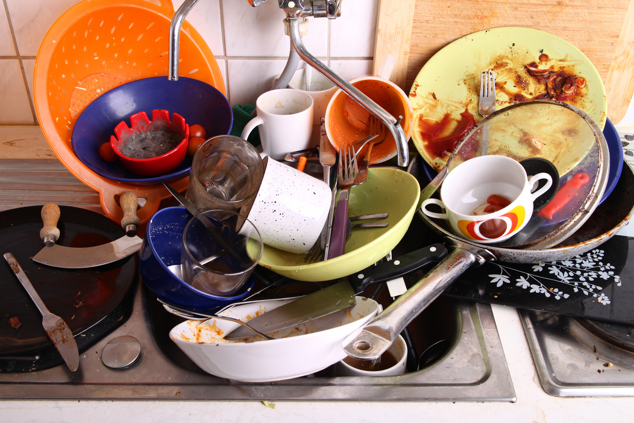 The mental load 2.0 : Airing your dirty dishes on socials – Thought Food